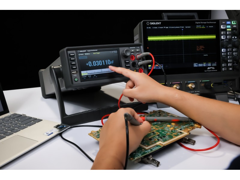 Multímetro digital de bancada - Siglent SDM4065A